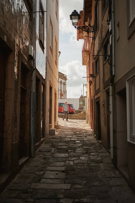 Mobile Photography Workshop "Hidden Streets of Porto" with João in Por ...