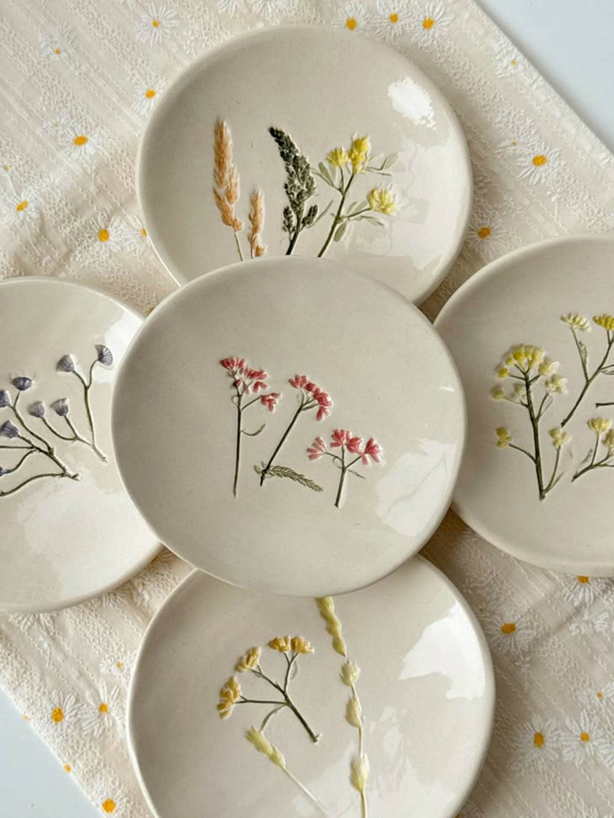 Clay and Botanicals Ceramic Picnic Workshop with Anna in Lisbon, Portu ...